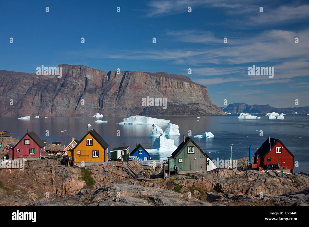 Greenland iceberg houses hi-res stock photography and images - Alamy