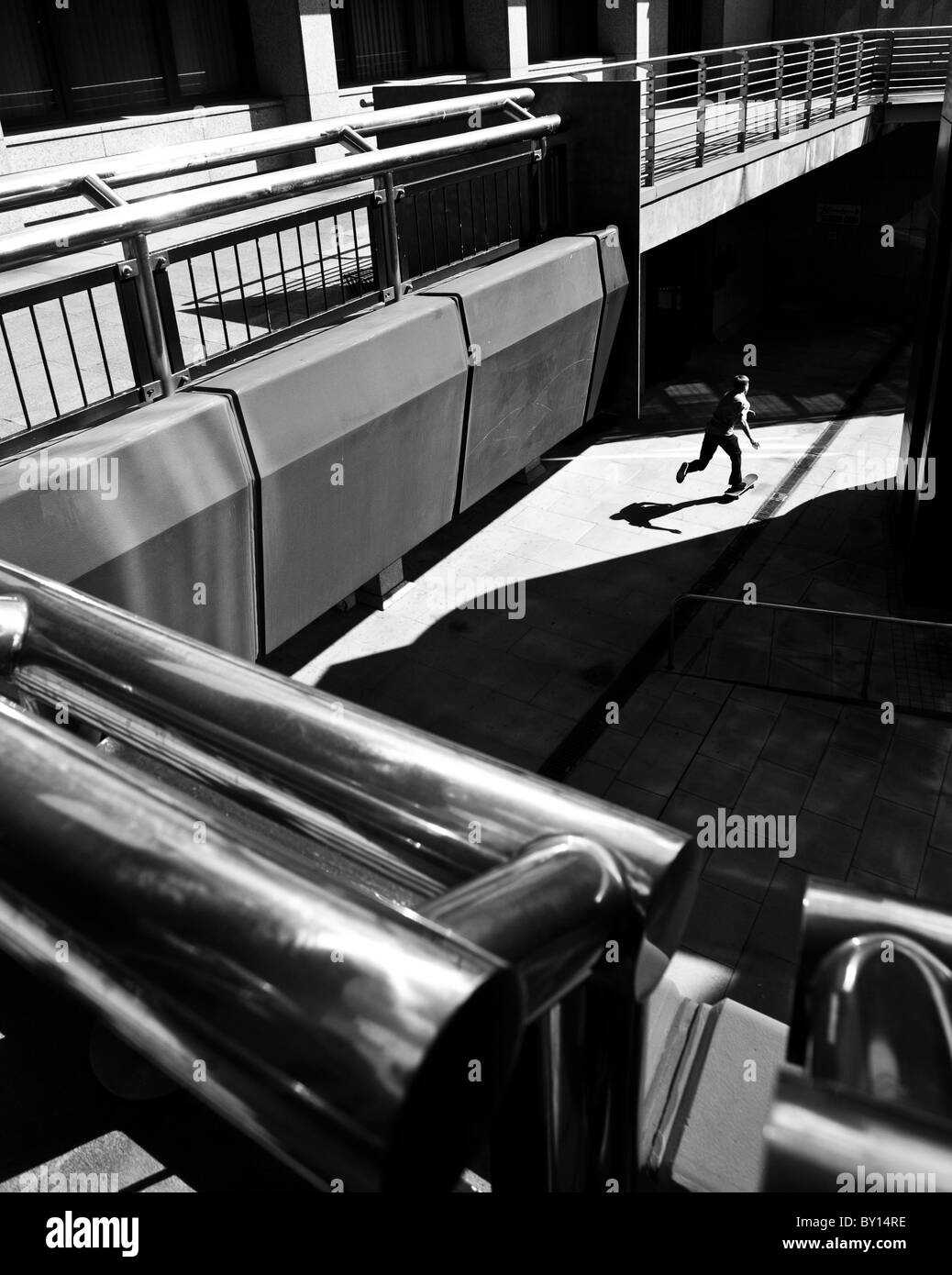 Skateboarder, Skateboard, Skateboarding, city, London, Streets, shadow ...