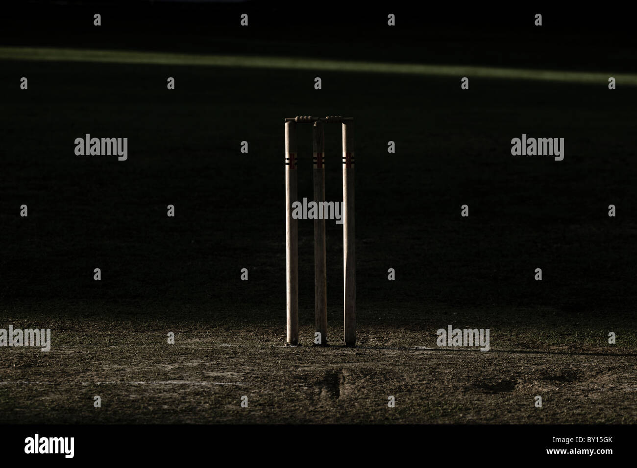 Cricket stumps hi-res stock photography and images - Alamy