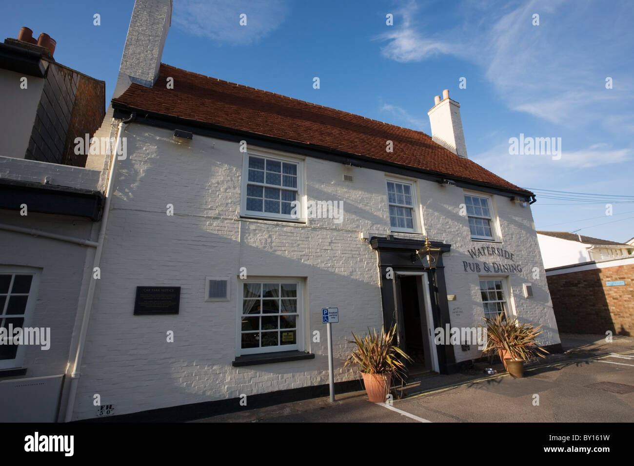Sloop Inn, Wootton Bridge, Isle of Wight, Hampshire, England Stock ...