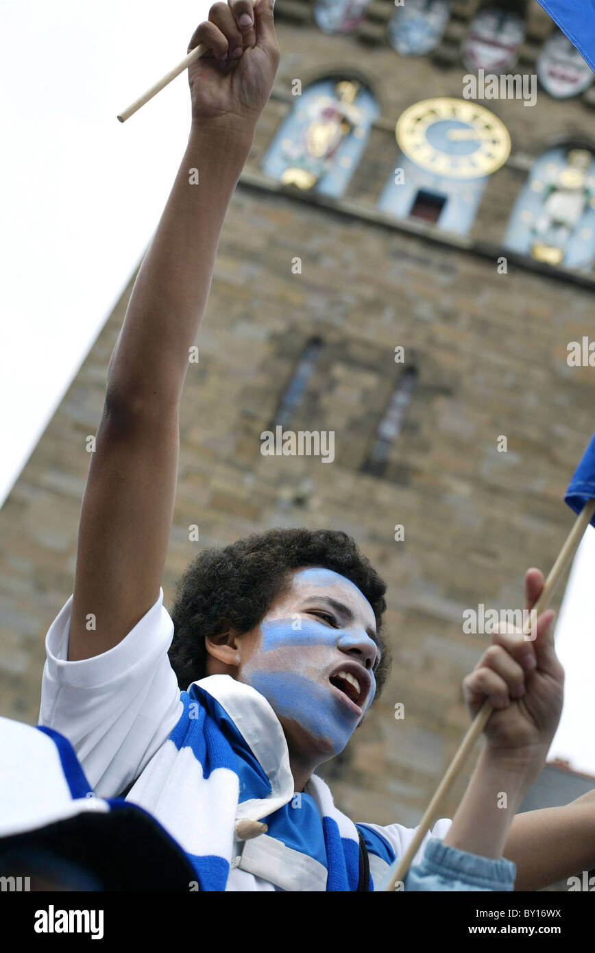 Football match crowd walking hi-res stock photography and images - Alamy