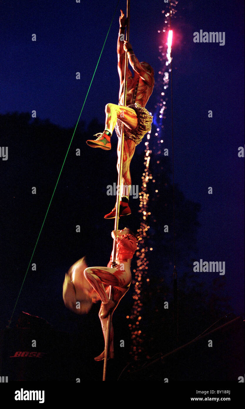 Artist two circus hi-res stock photography and images - Alamy