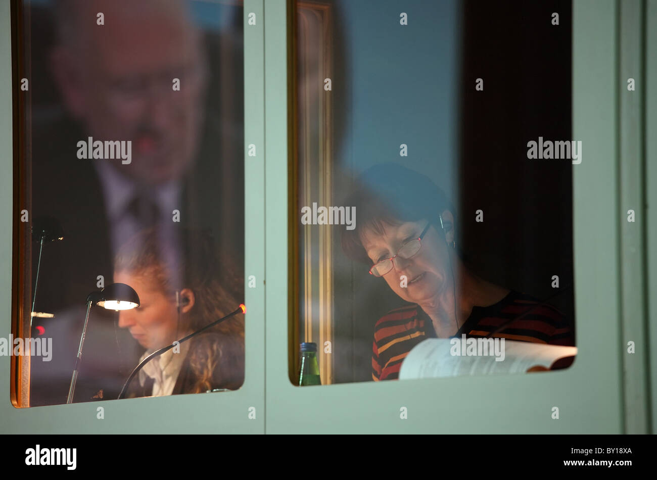 Interpreting booth hi-res stock photography and images - Alamy