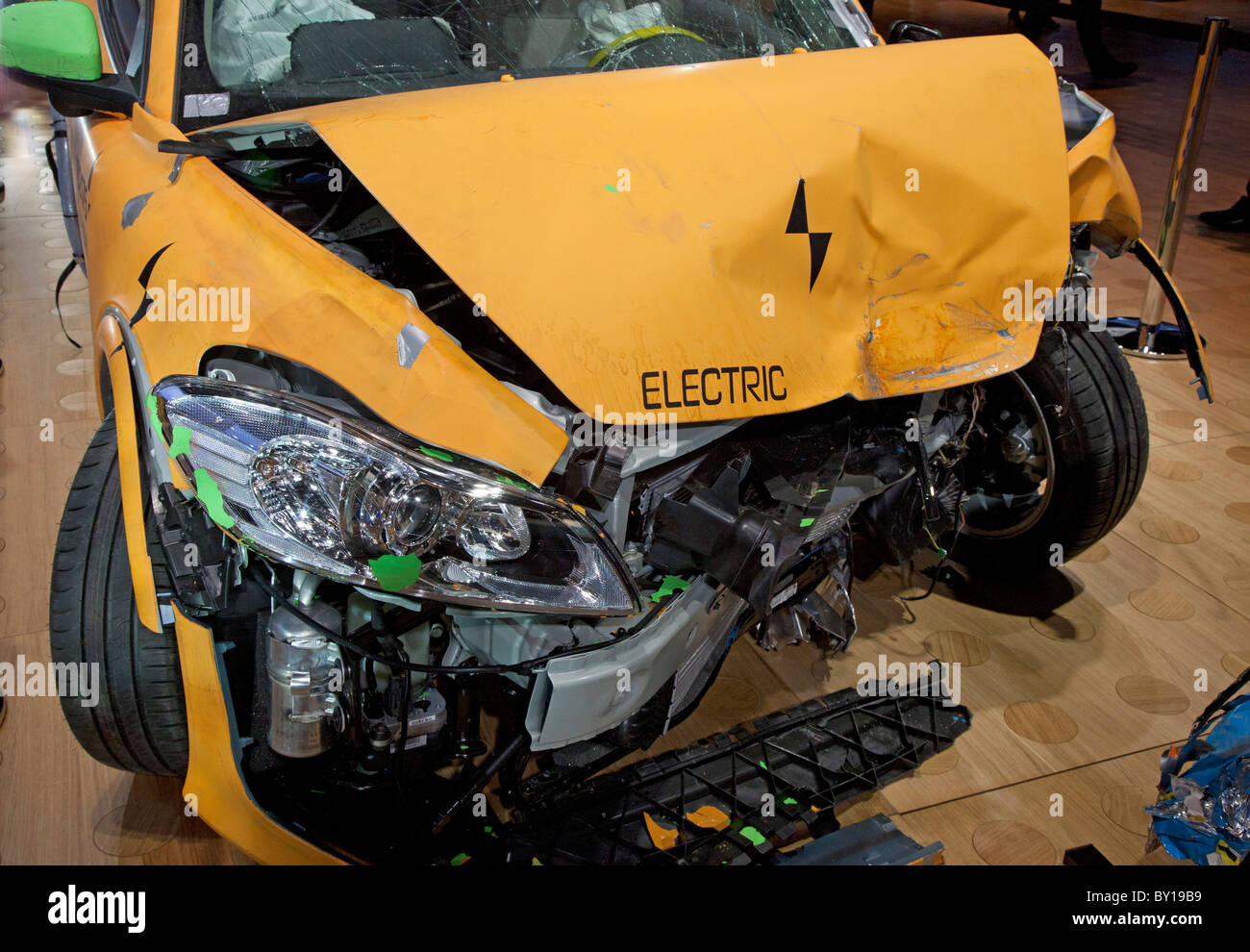 Car crash show hi-res stock photography and images - Alamy