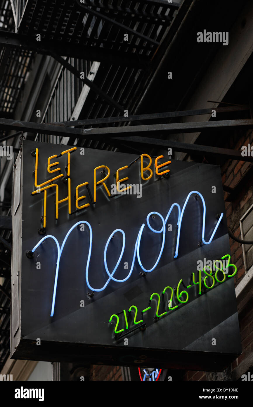 Neon sign, New York City, United States of America Stock Photo - Alamy