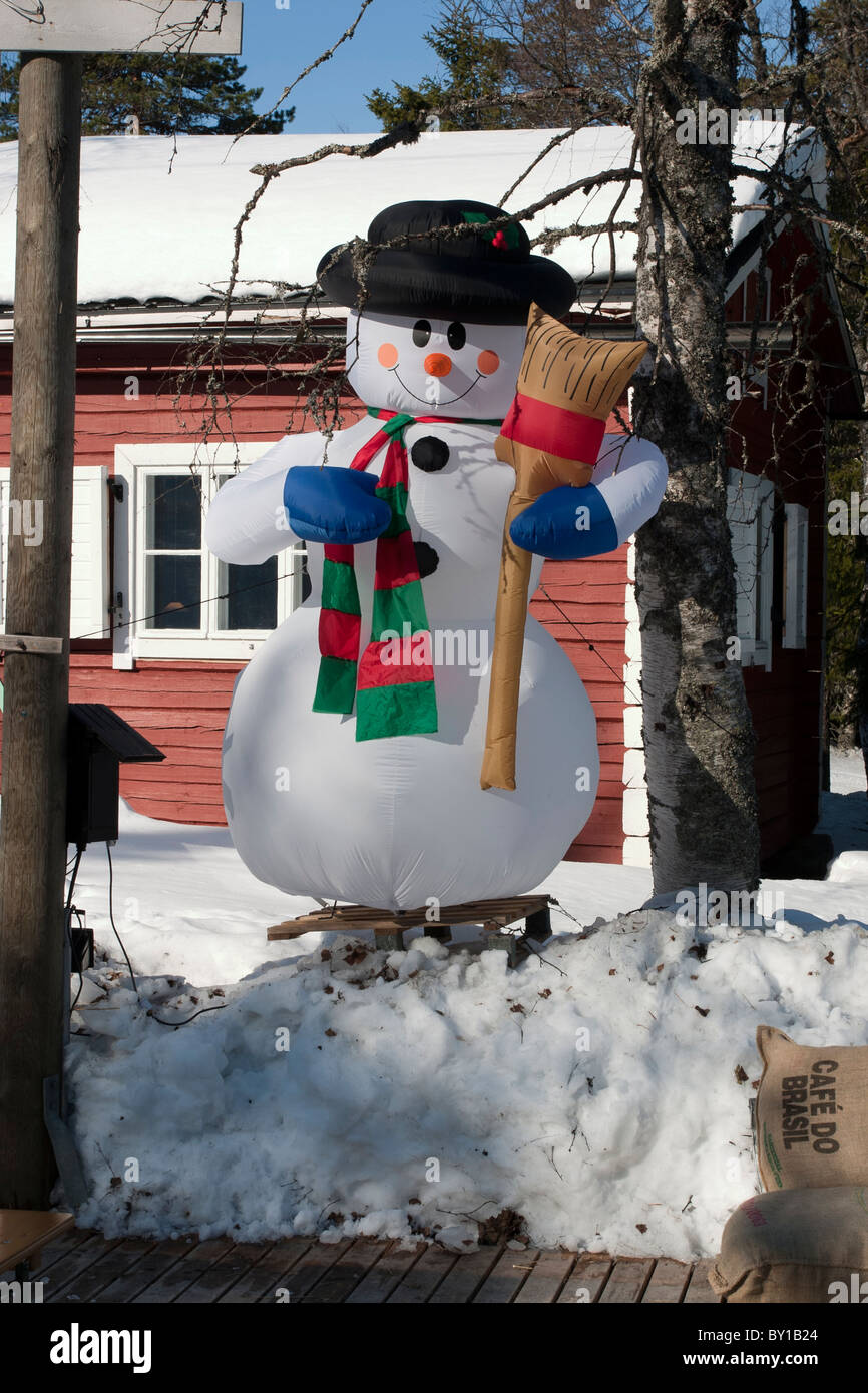 Inflatable snowman hi-res stock photography and images - Alamy