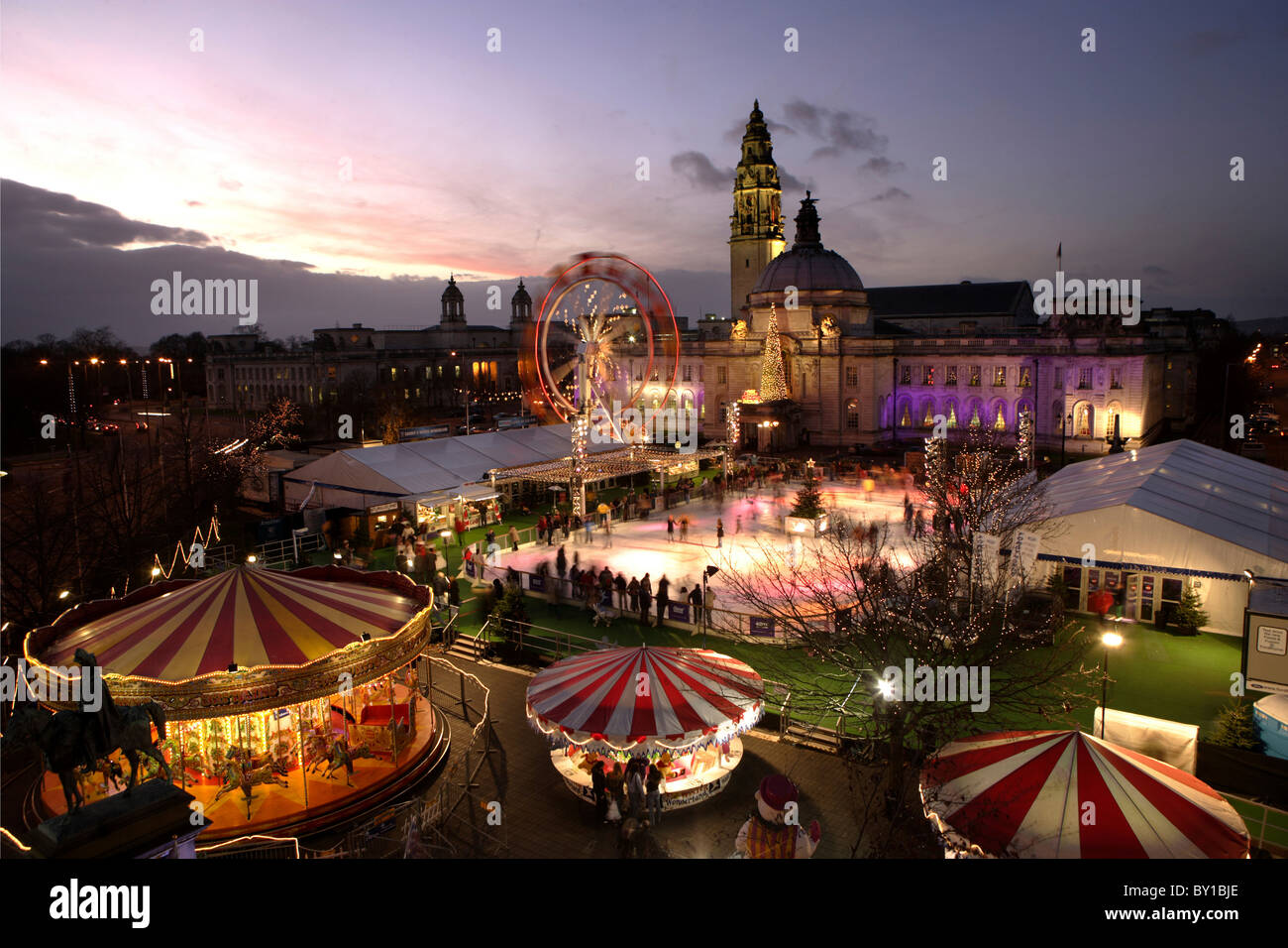 Cardiff winter wonderland ice hi-res stock photography and images - Alamy