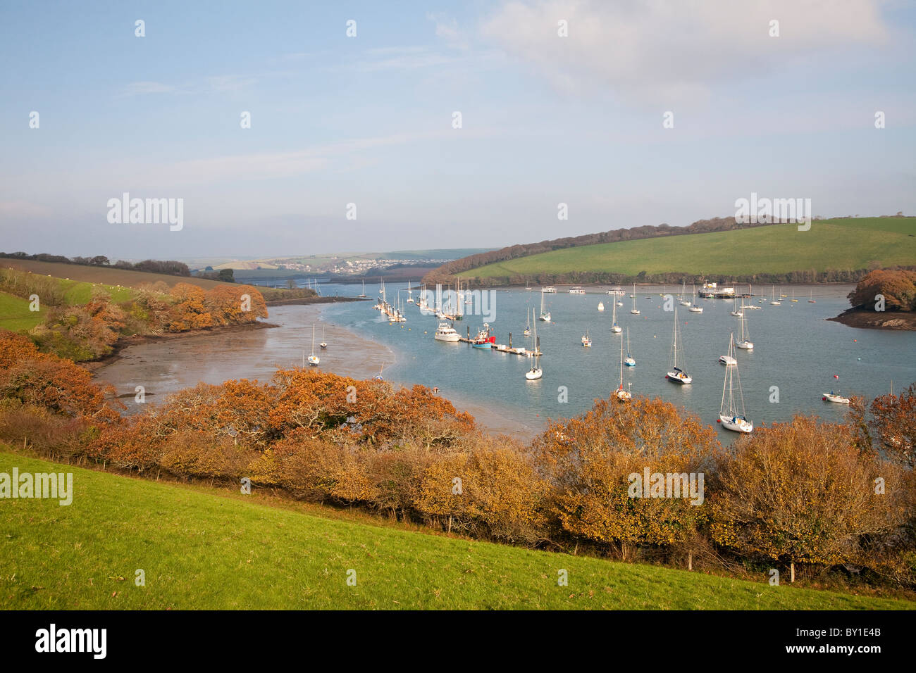 Kingsbridge estuary hi-res stock photography and images - Alamy