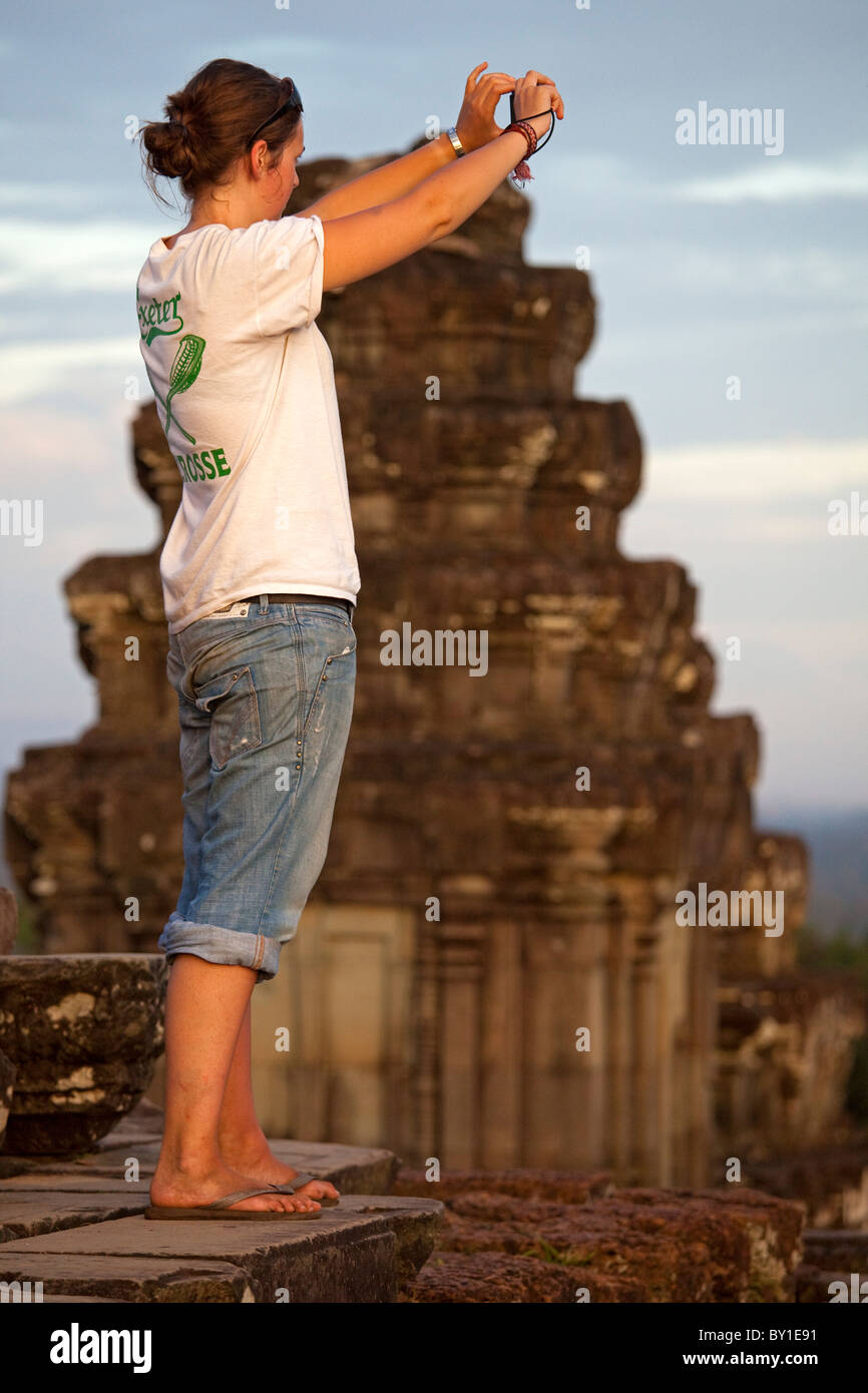 Bakheng style hi-res stock photography and images - Alamy