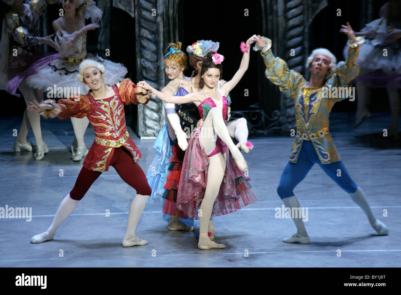 Cinderella ballet hi-res stock photography and images - Alamy
