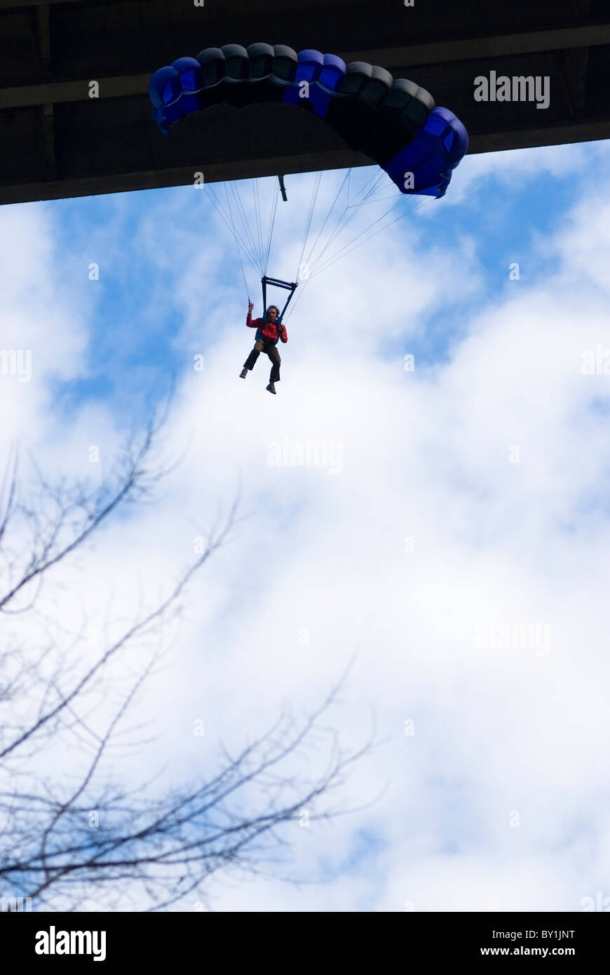 Bridge base jumper hi-res stock photography and images - Alamy