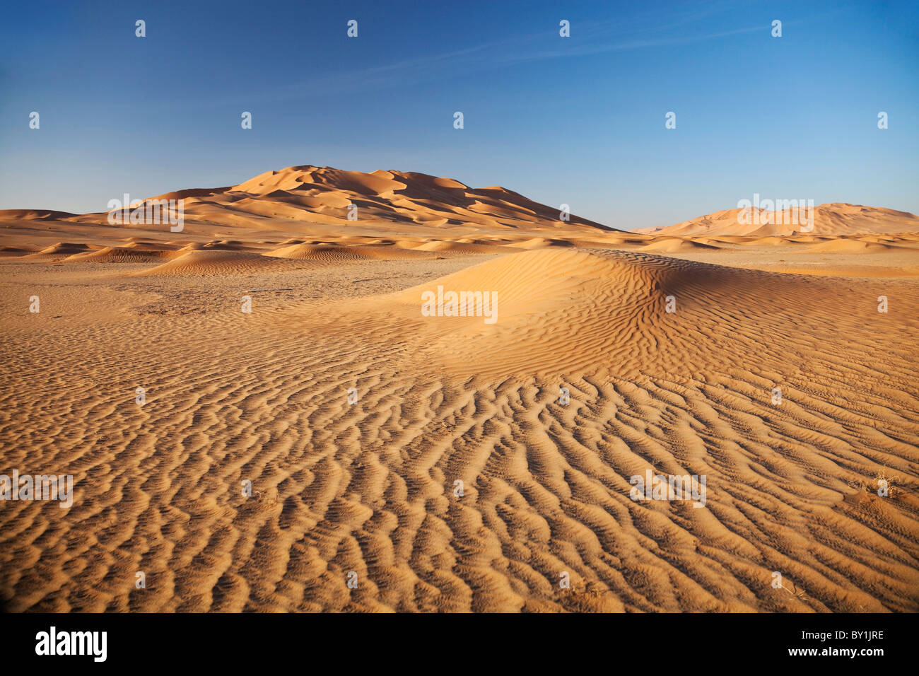Oman, Empty Quarter. The martian-like landscape of the Empty Quarter ...