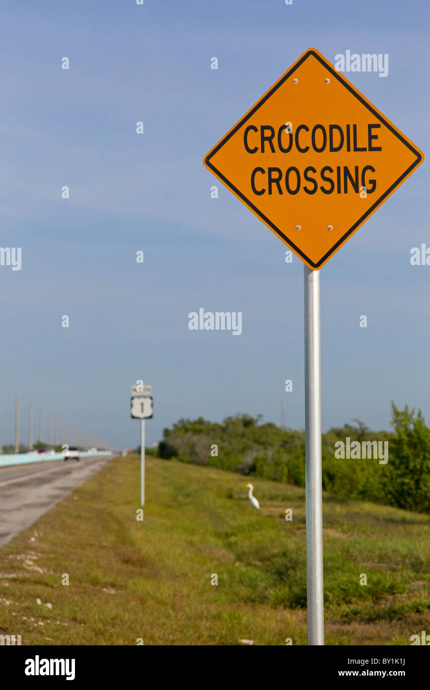 Crocodile crossing sign along highway 1, southern Florida, USA Stock ...