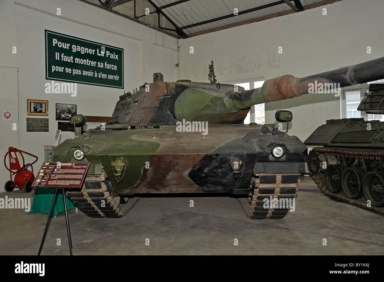 Leopard 2 tank hi-res stock photography and images - Alamy