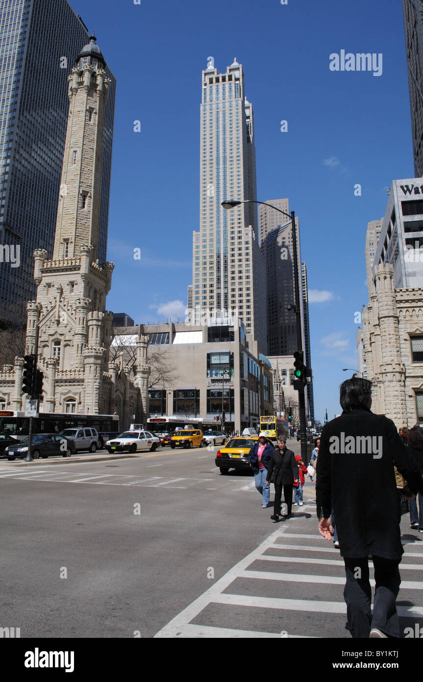 Bustling crowds on the Magnificent Mile, Michigan Avenue Chicago, IL ...