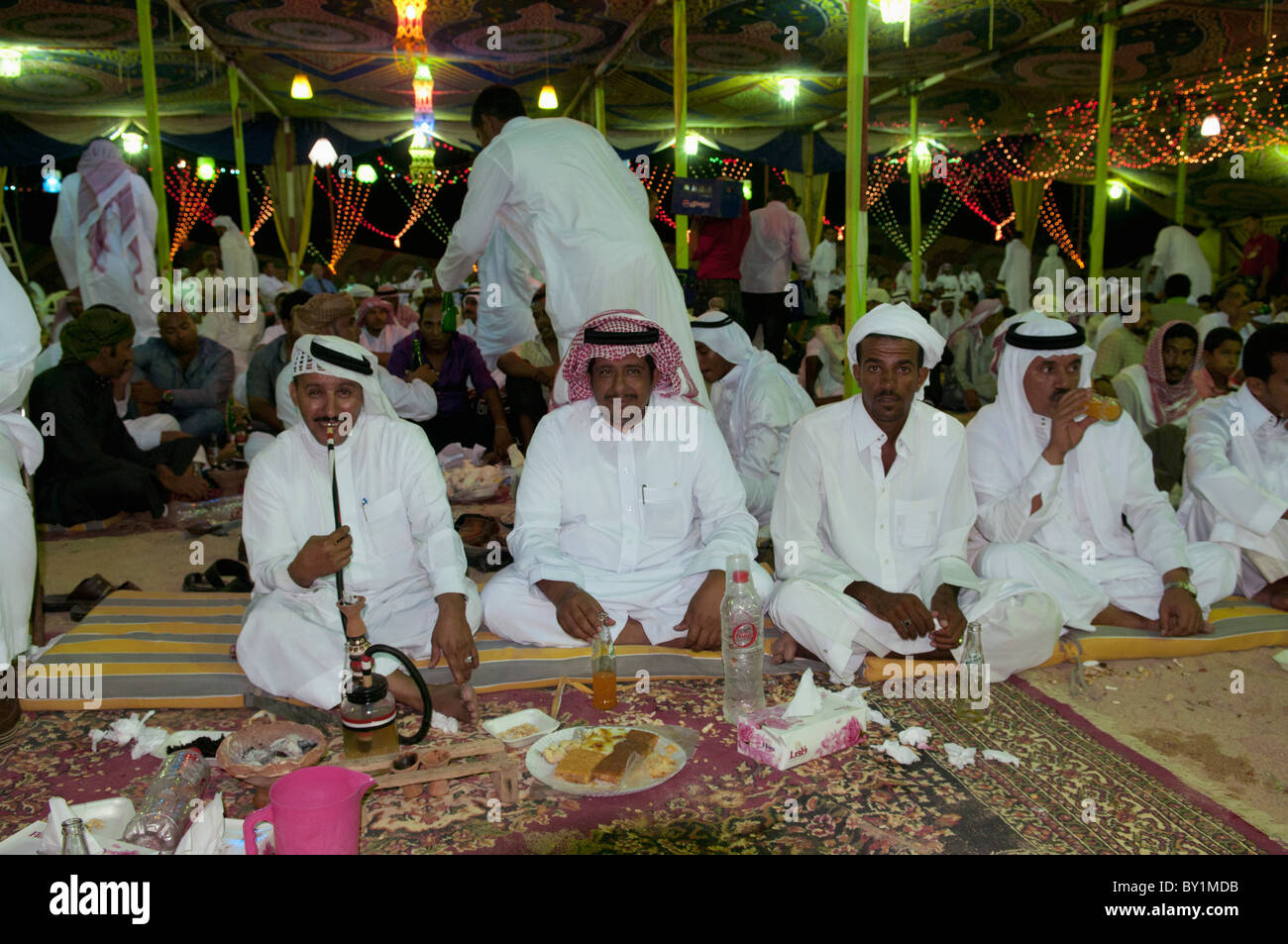 Bedouin meal hi-res stock photography and images - Alamy