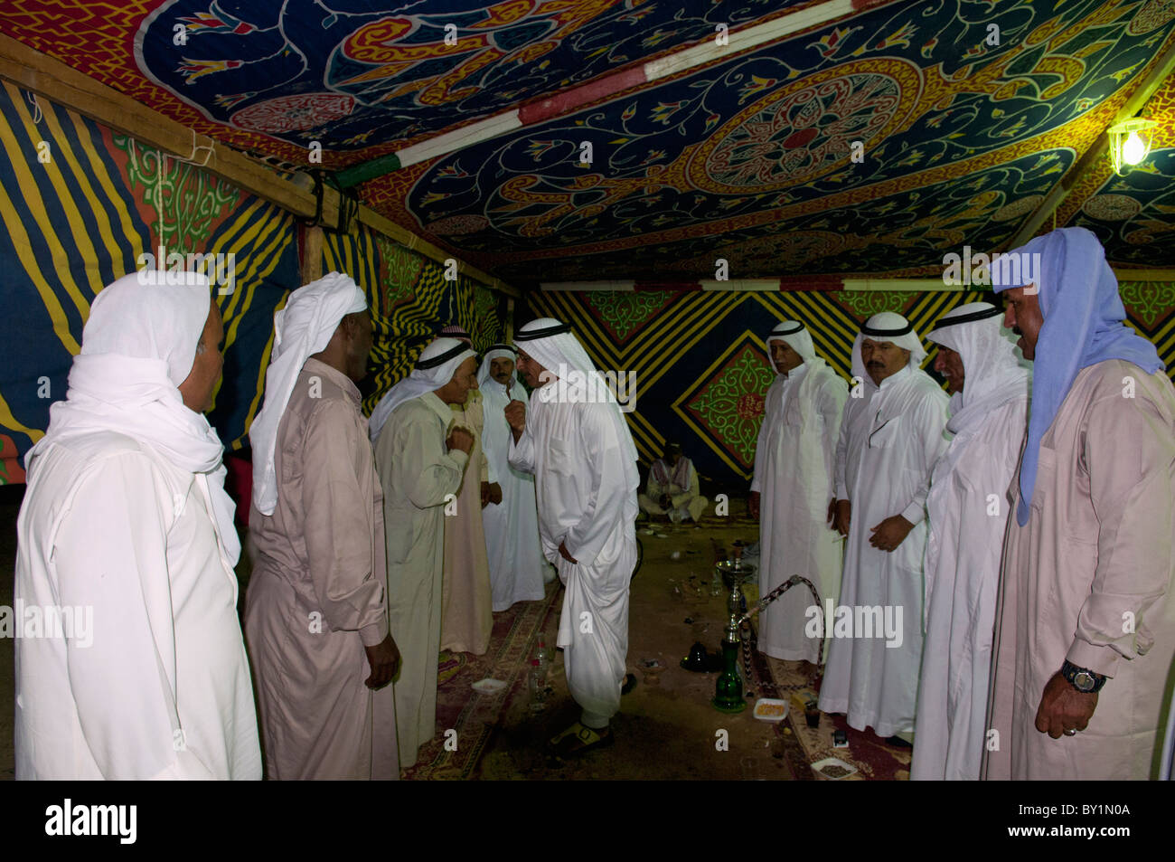Bedouin sheikh formally receives guests during traditional wedding ...