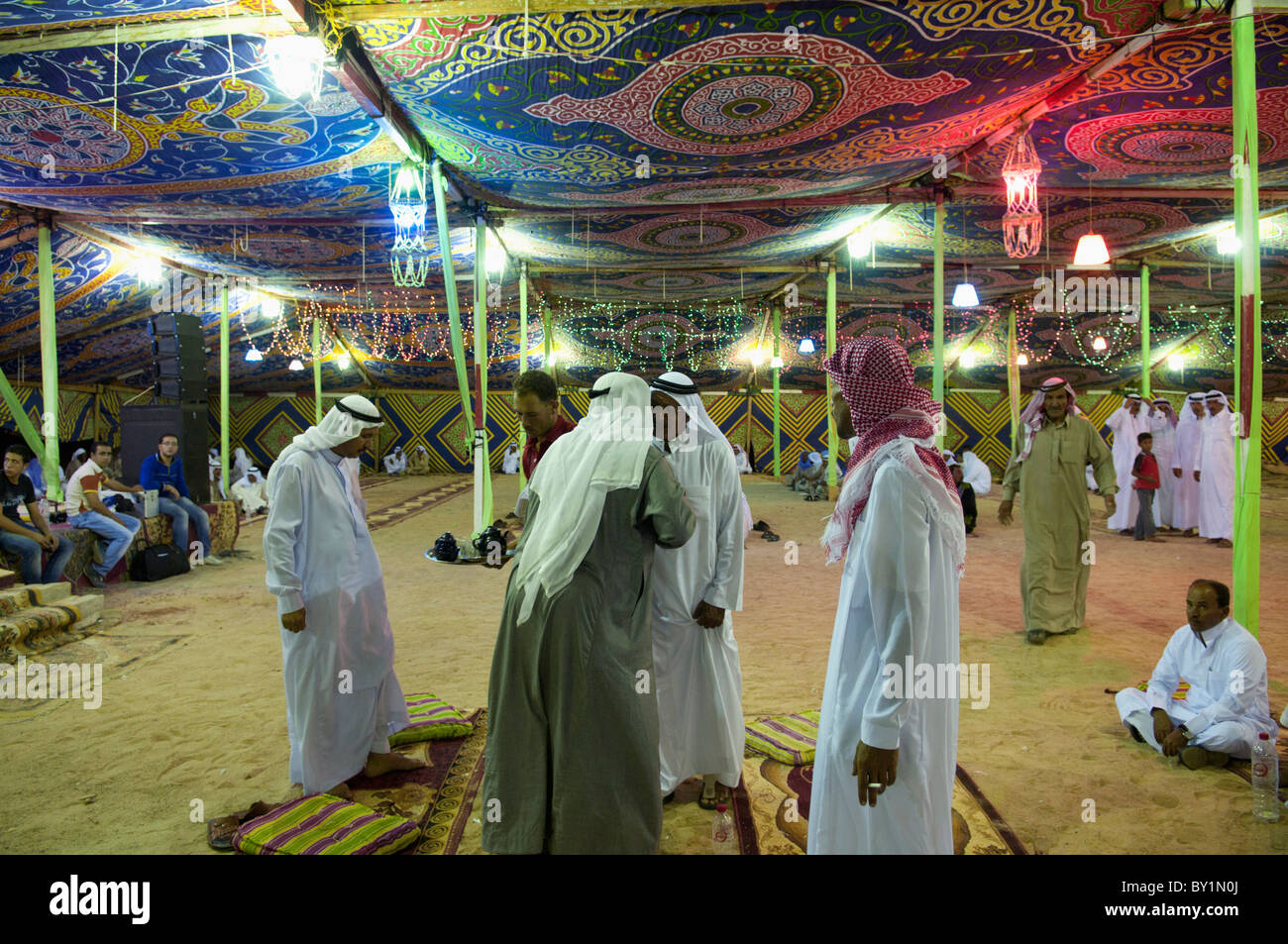 Bedouin sheikh formally receives guests during traditional wedding ...