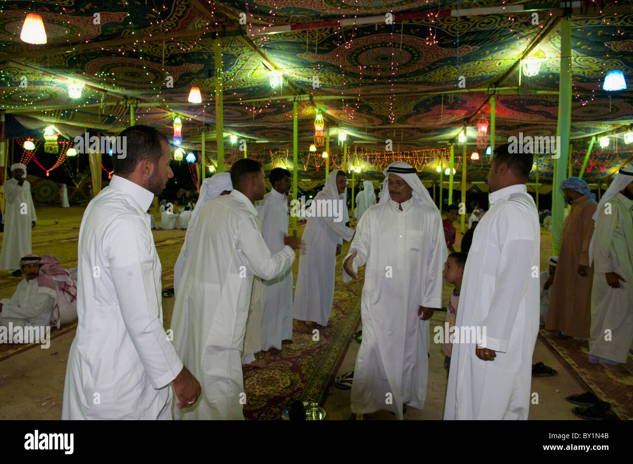 Bedouin sheikh formally receives guests during traditional wedding ...