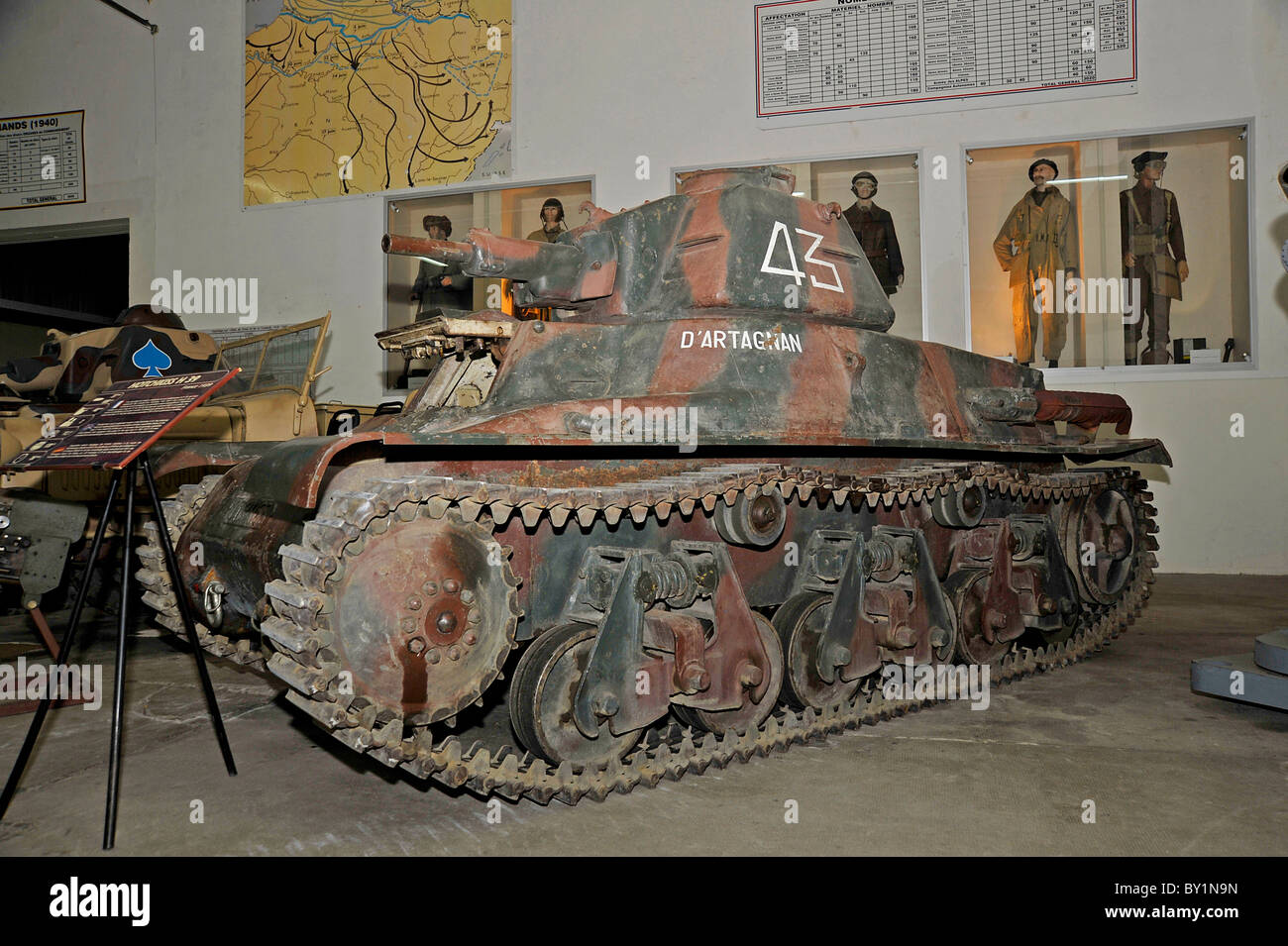 French tanks of ww2 hi-res stock photography and images - Alamy