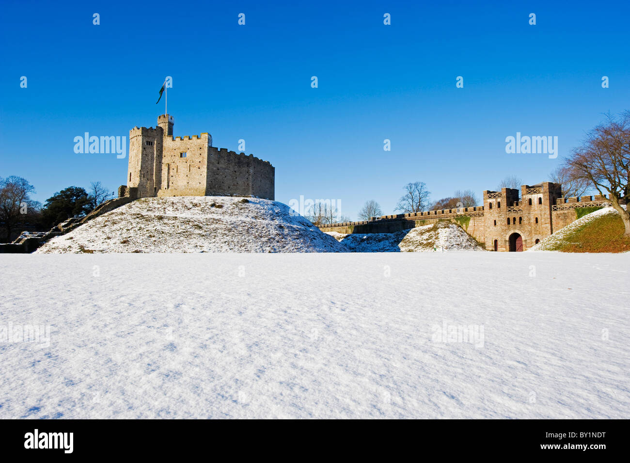 Europe, UK, United Kingdom, Wales, Cardiff, snow covered Cardiff Castle ...