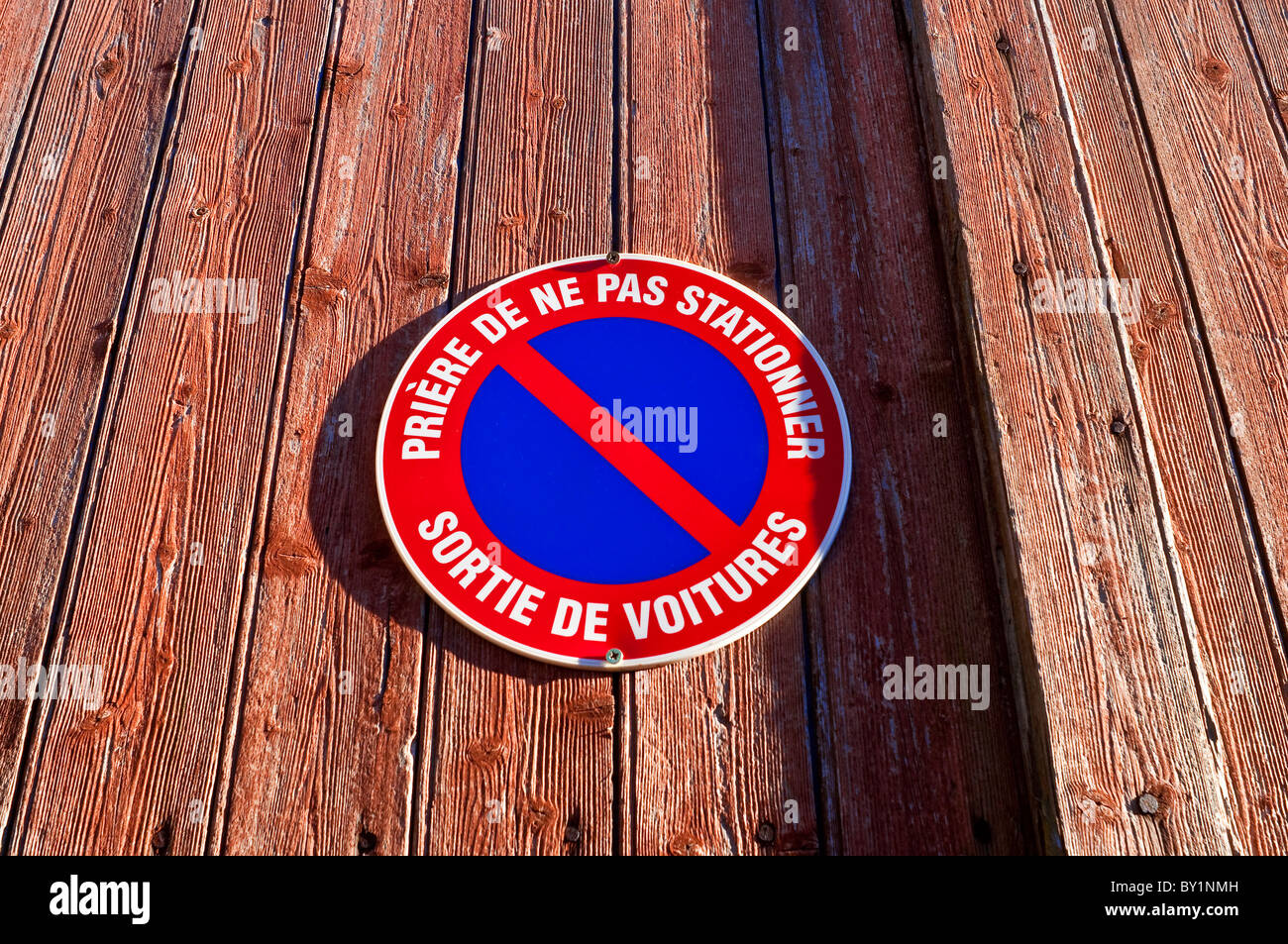 Priere de ne pas stationner hi-res stock photography and images - Alamy