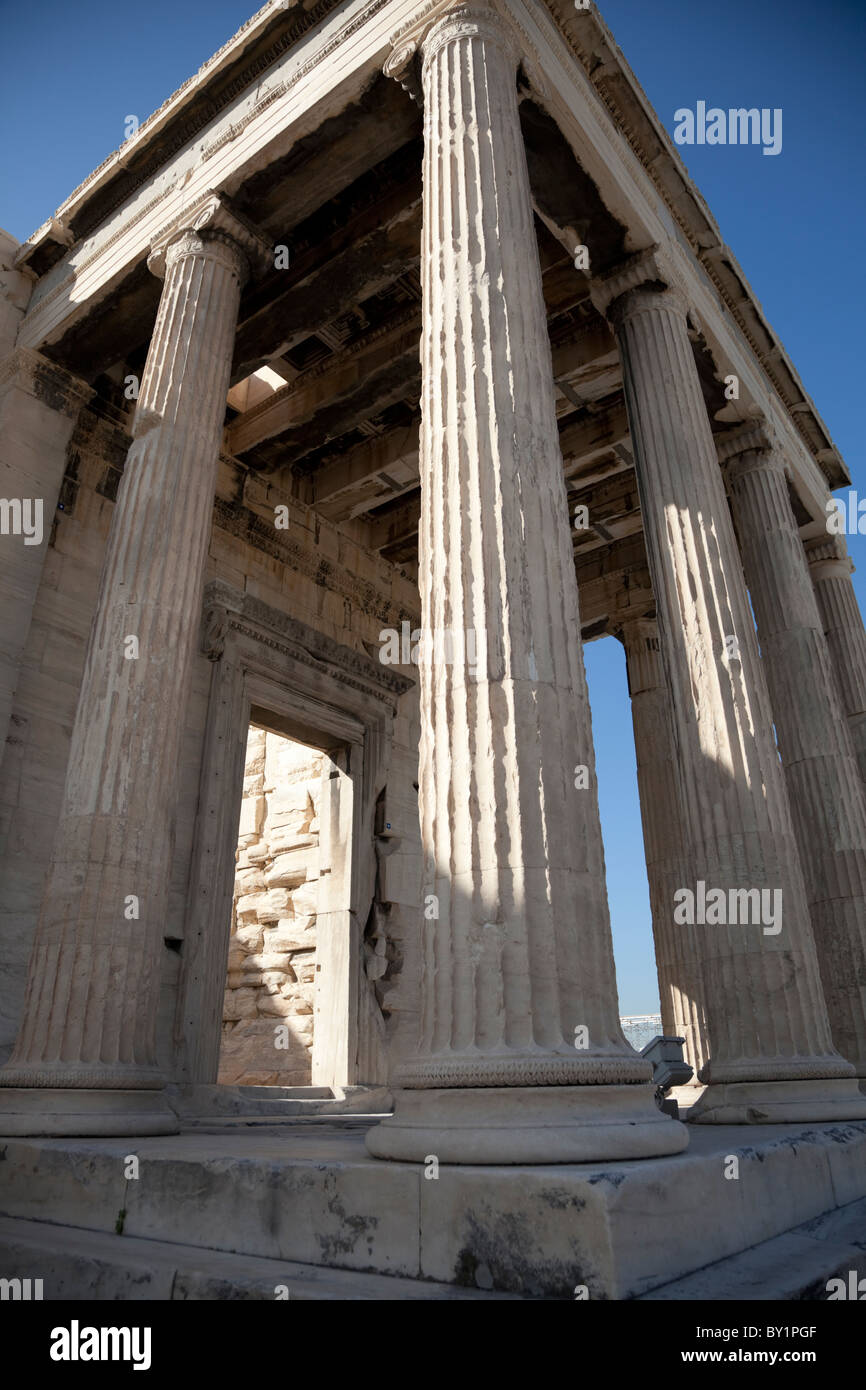 Closer view of the beautiful Greek temple's pillar Stock Photo - Alamy
