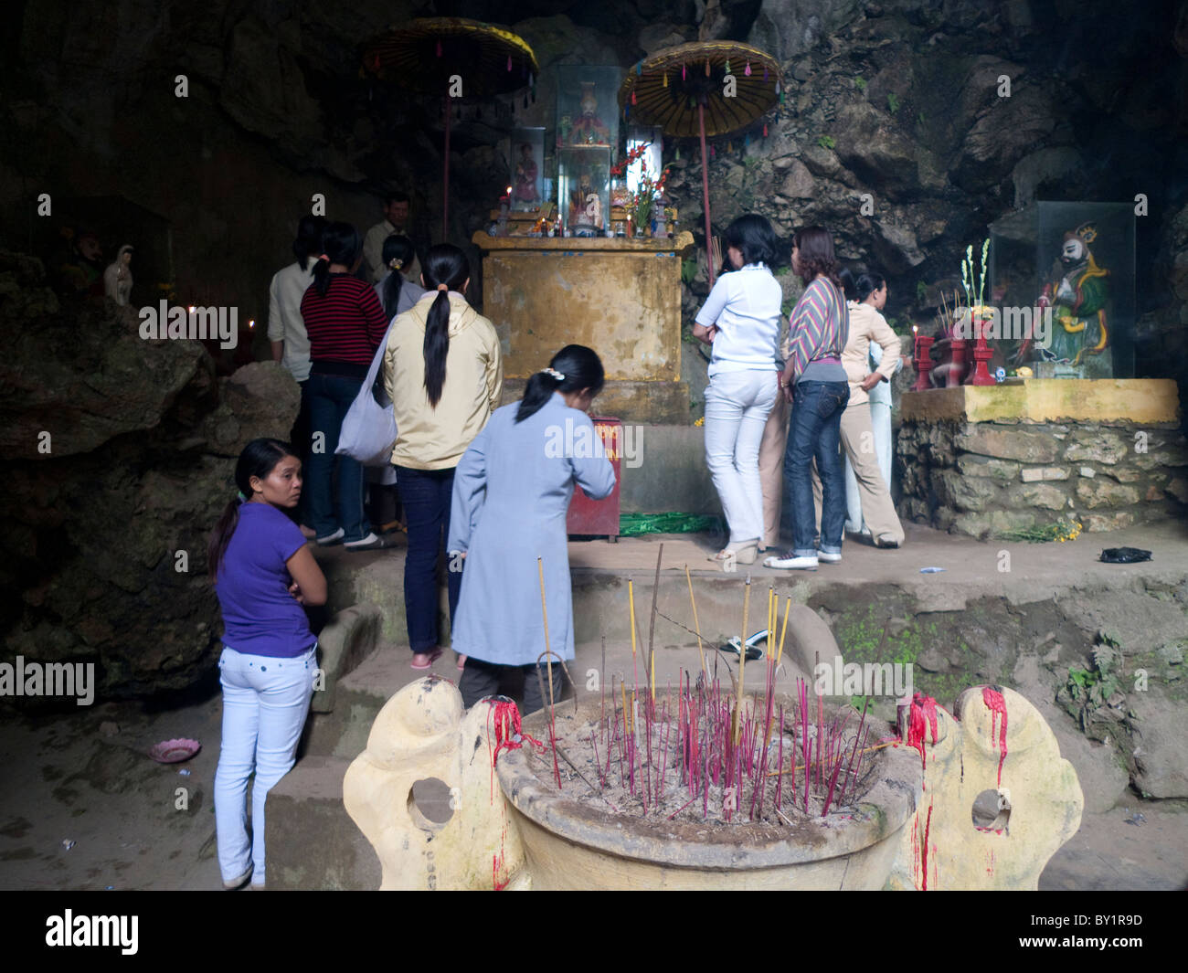 Praying inside a Cave temple, Marble Mountain, Danag, Vietnam Stock ...