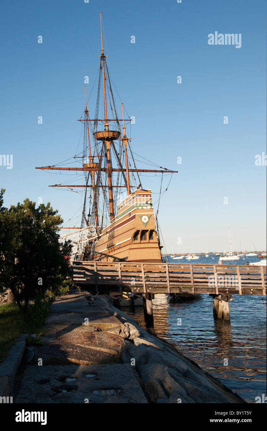 The Mayflower 2 replica of the vessel that the Pilgrim Fathers sailed ...