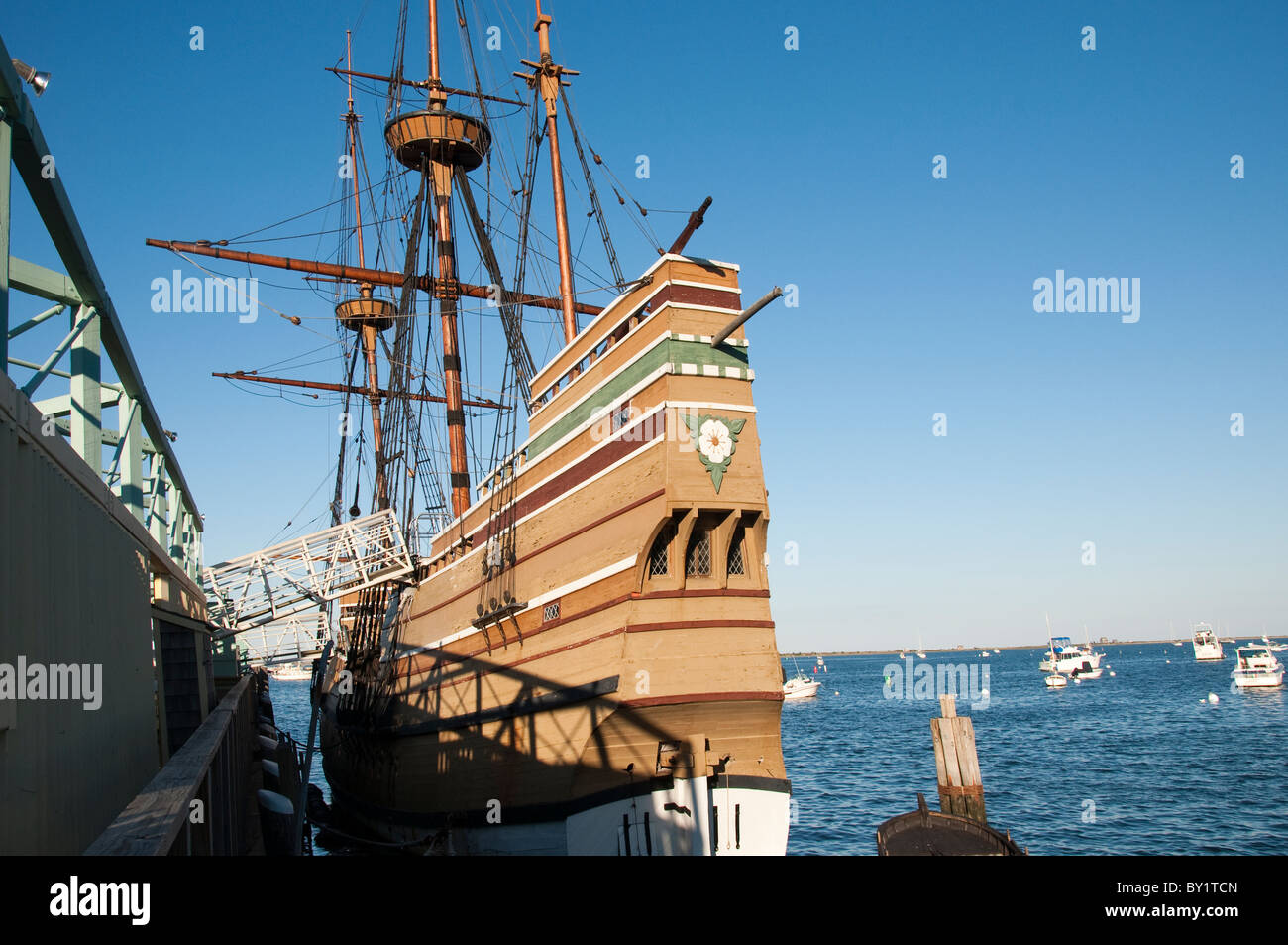 The Mayflower 2 replica of the vessel that the Pilgrim Fathers sailed ...