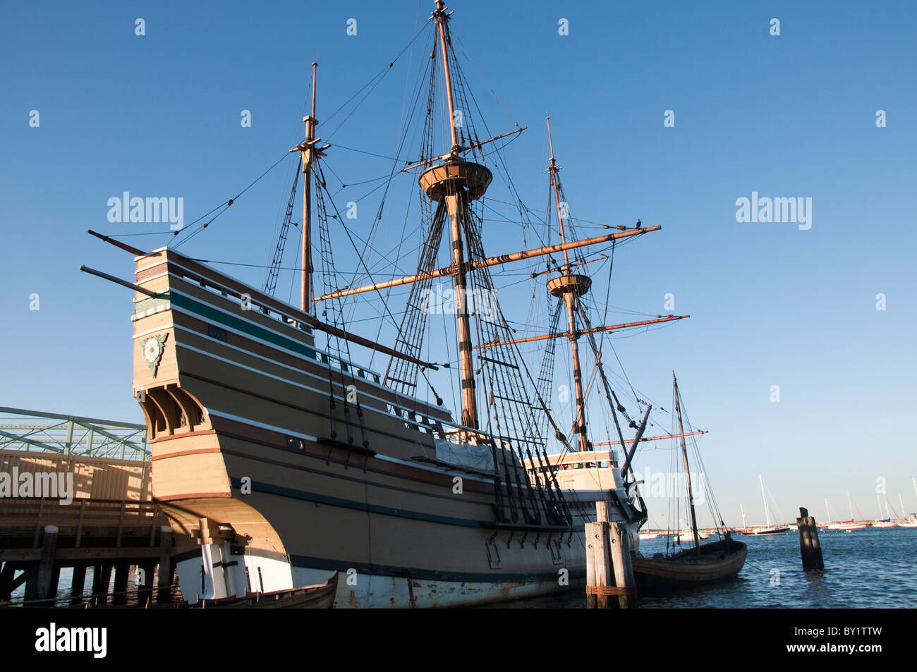 The Mayflower 2 replica of the vessel that the Pilgrim Fathers sailed ...