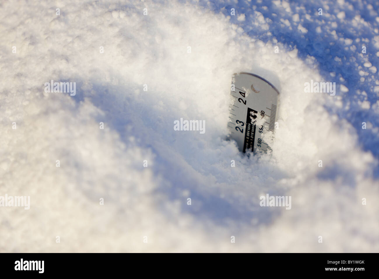 24 inches of snow Stock Photo - Alamy