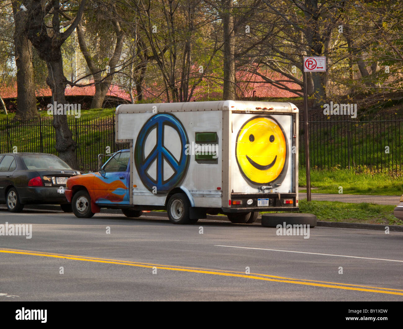 Pickup truck icon hi-res stock photography and images - Alamy
