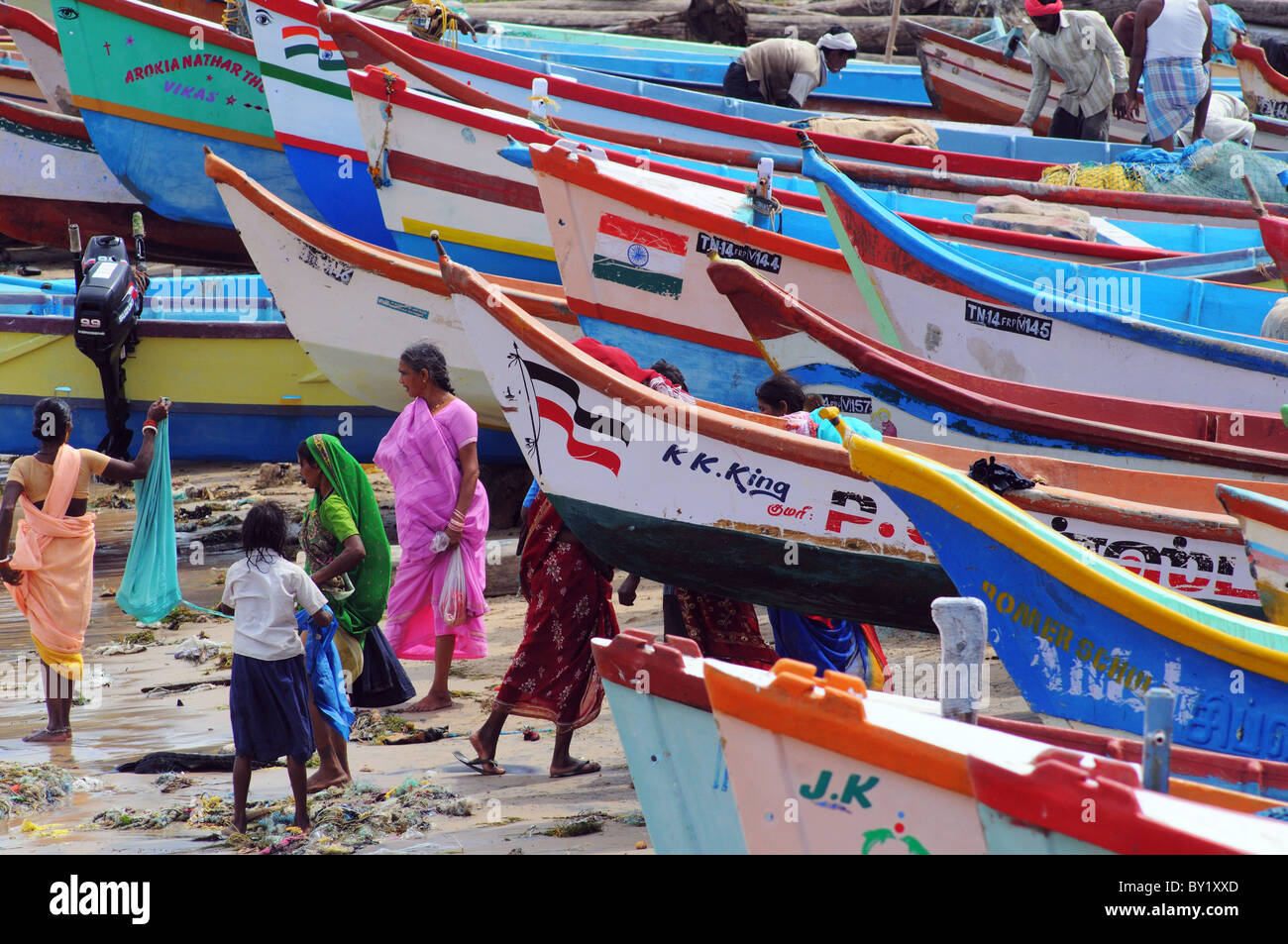Indian fishing boat hi-res stock photography and images - Alamy