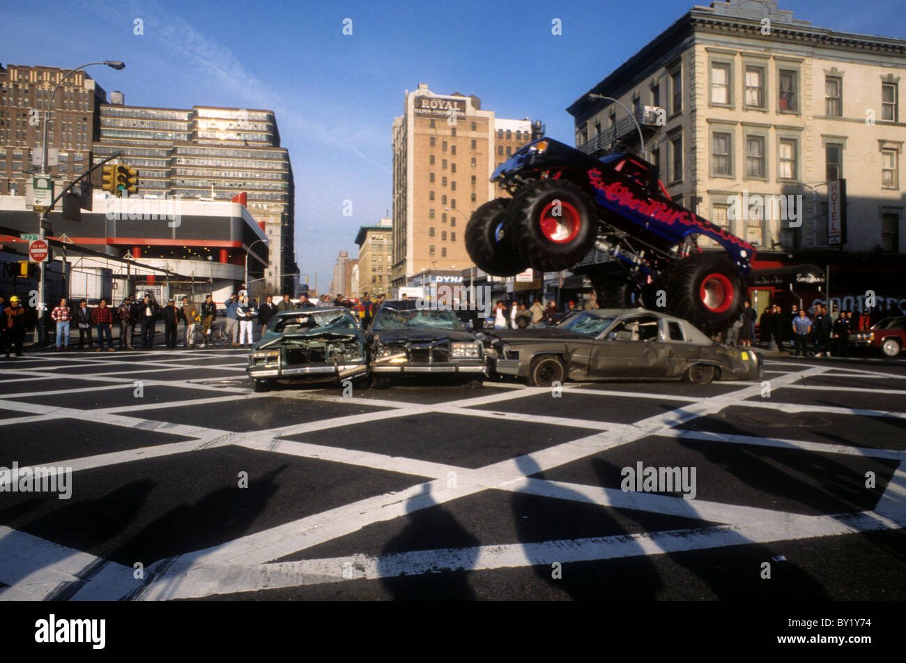 Ford monster truck hi-res stock photography and images - Alamy