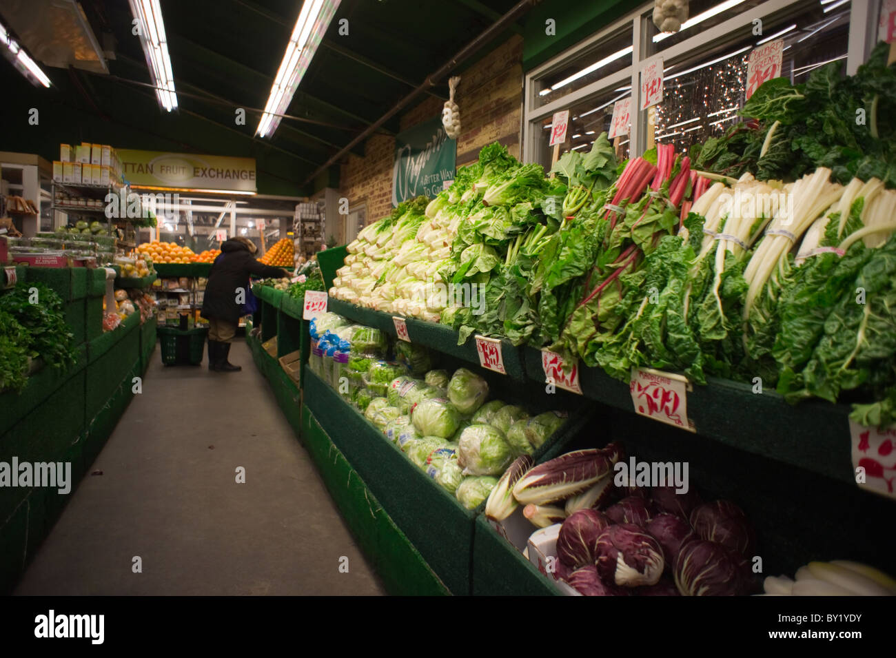 Produce at grocery in Chelsea Market in New York Stock Photo - Alamy