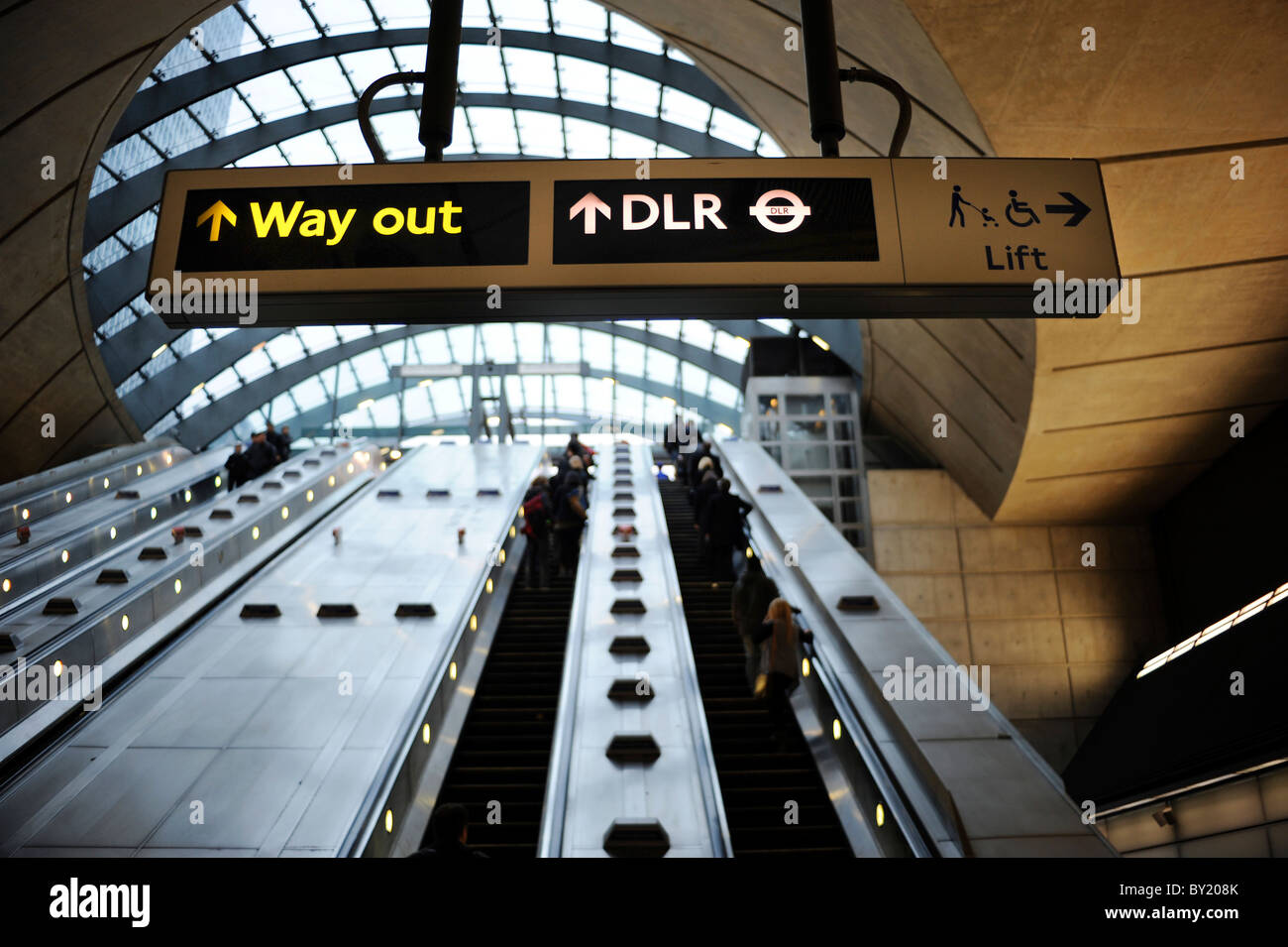 Way Out Sign at Canary Wharf Tube Station Stock Photo - Alamy