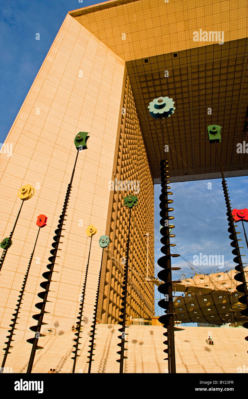 Le cube paris hi-res stock photography and images - Alamy