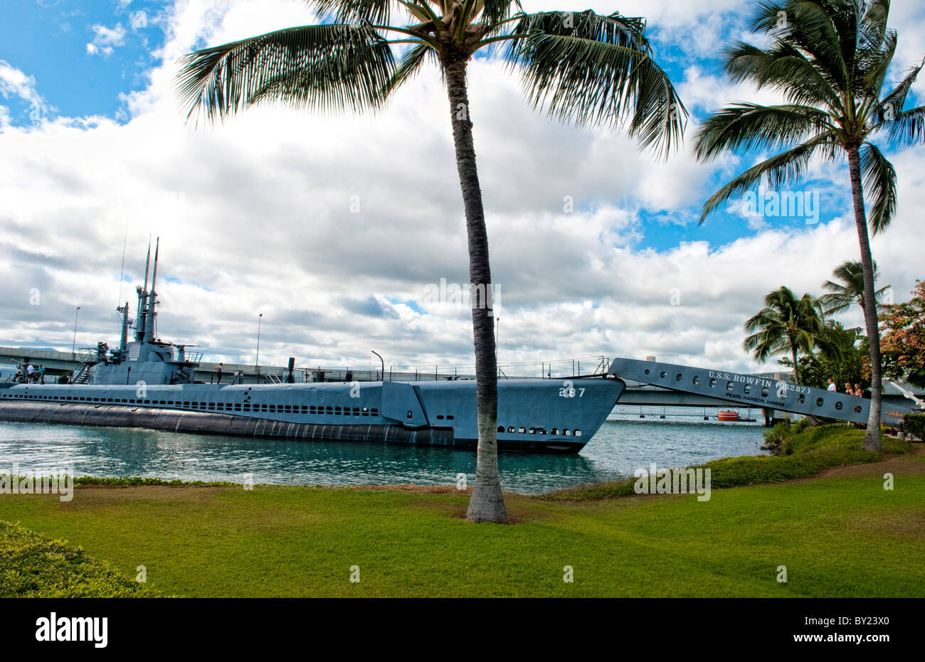 Pearl Harbor Memorial in Honolulu Hawaii famous USSW Bowfin submarine ...