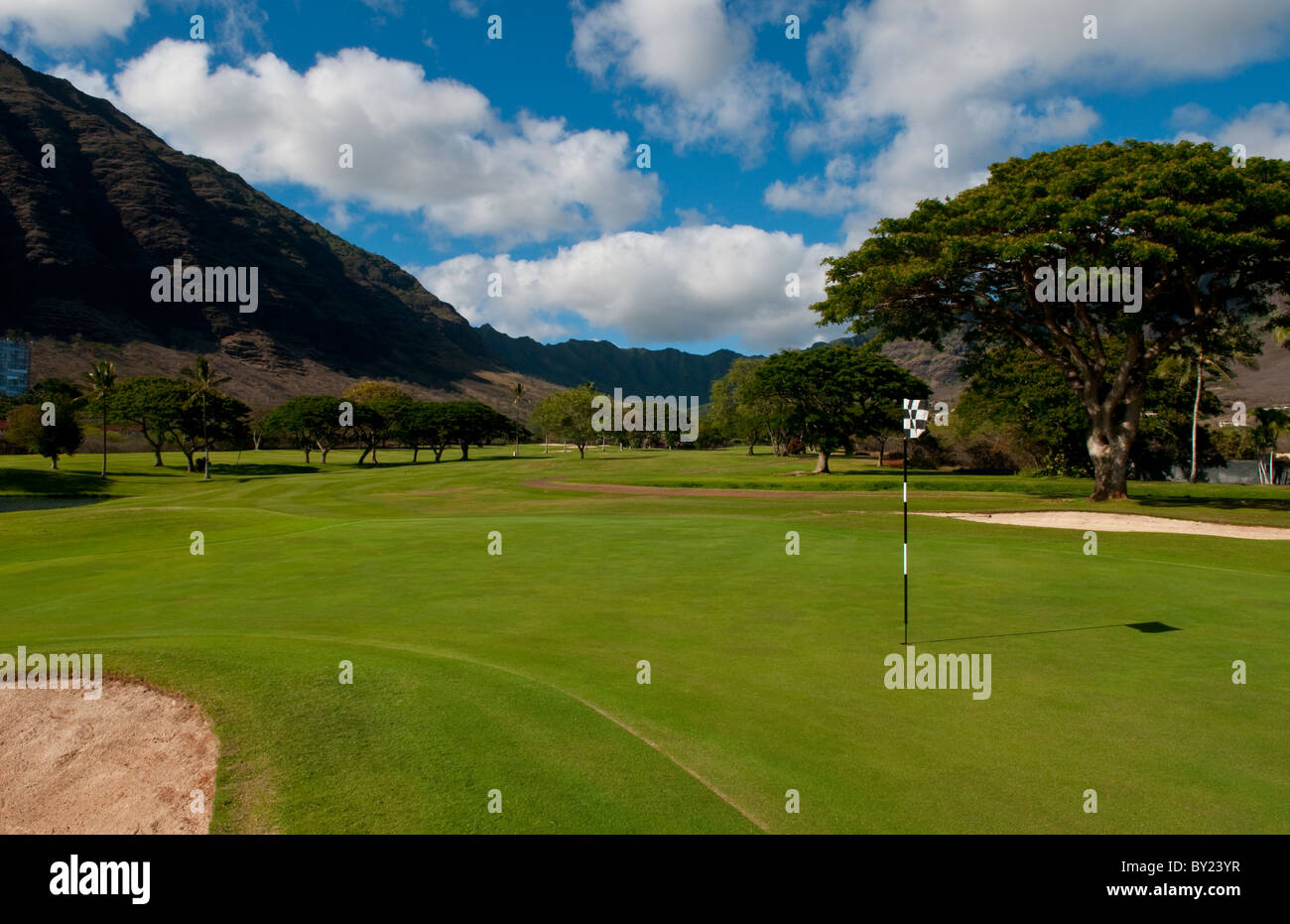 Makaha golf hi-res stock photography and images - Alamy