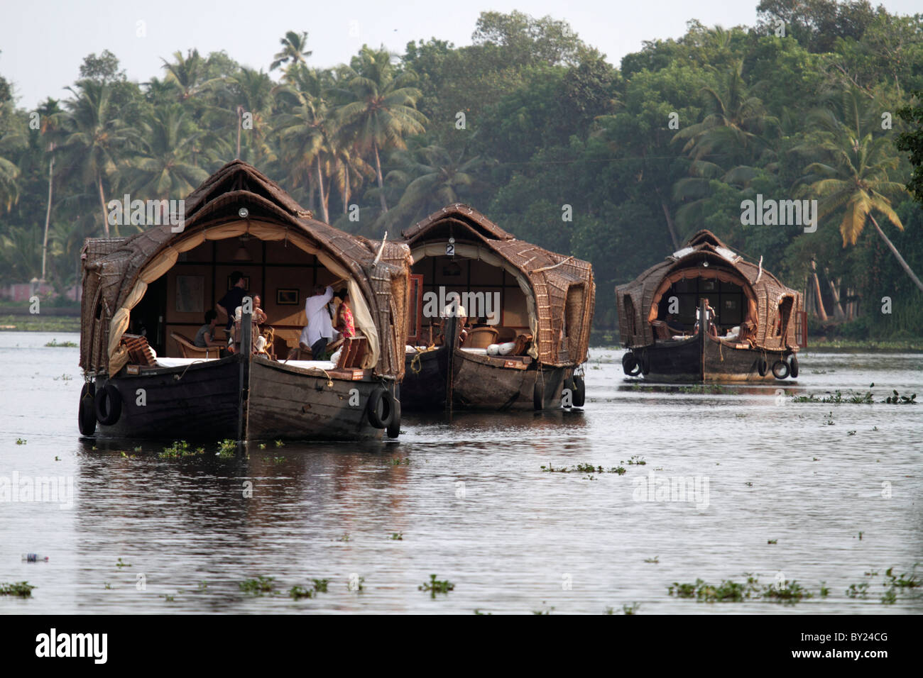 Village boat in kerala hi-res stock photography and images - Alamy