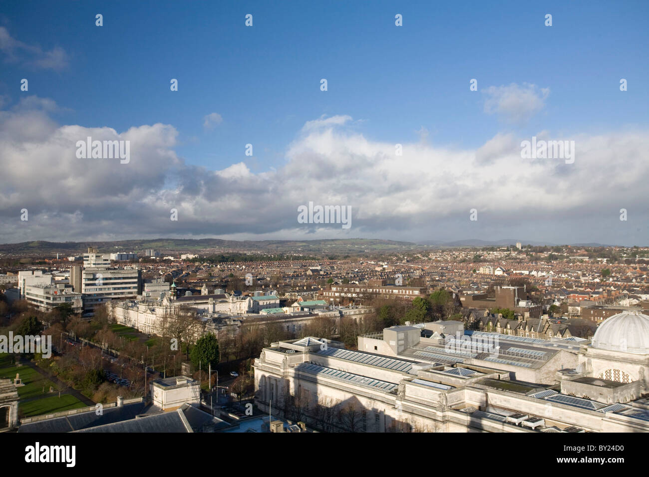 Cathays Park, Cardiff City Centre Stock Photo - Alamy