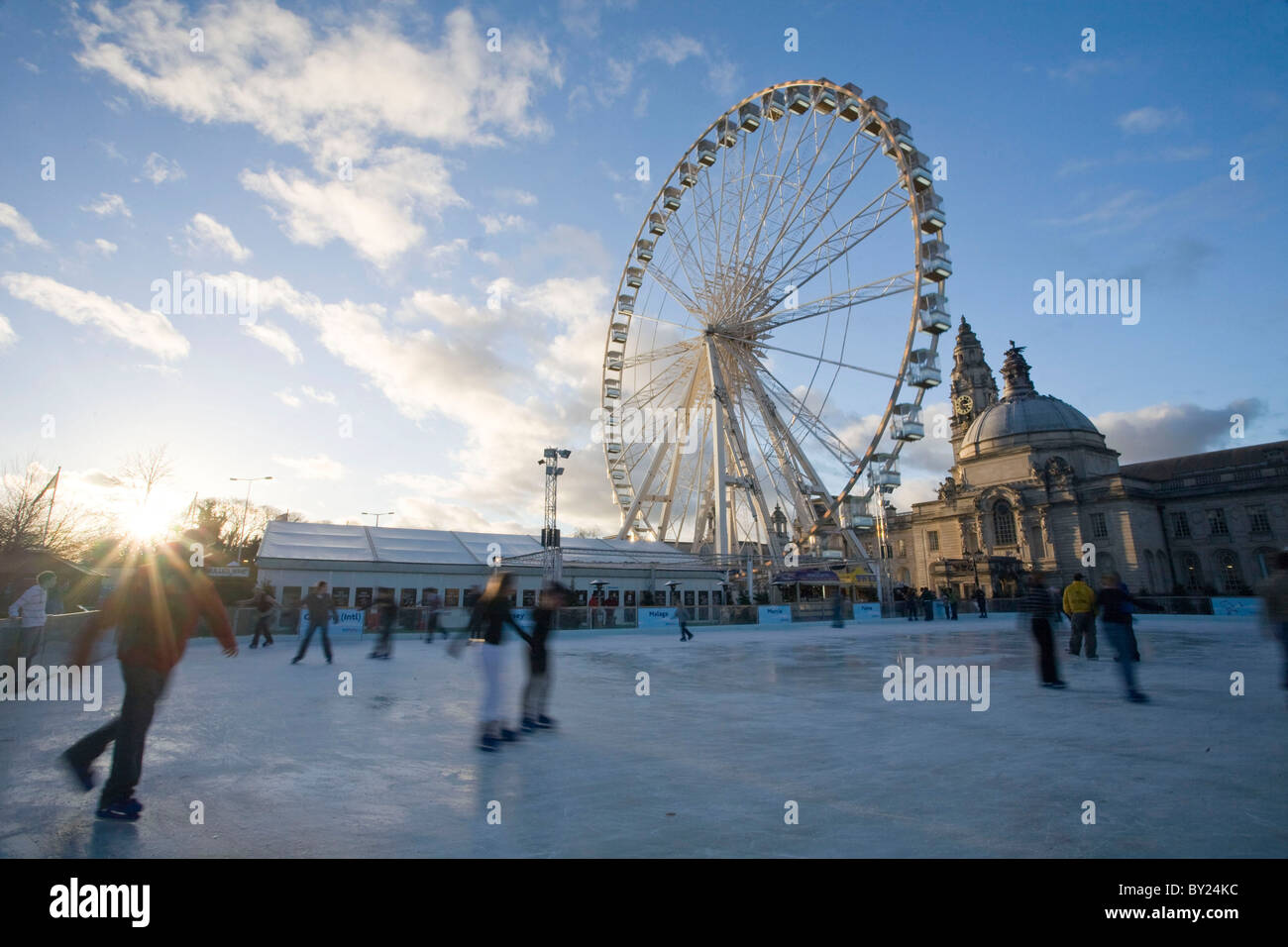 Cardiff winter wonderland ice hi-res stock photography and images - Alamy