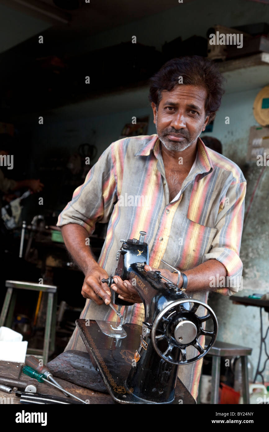 Old Sewing Machines High Resolution Stock Photography and Images - Alamy
