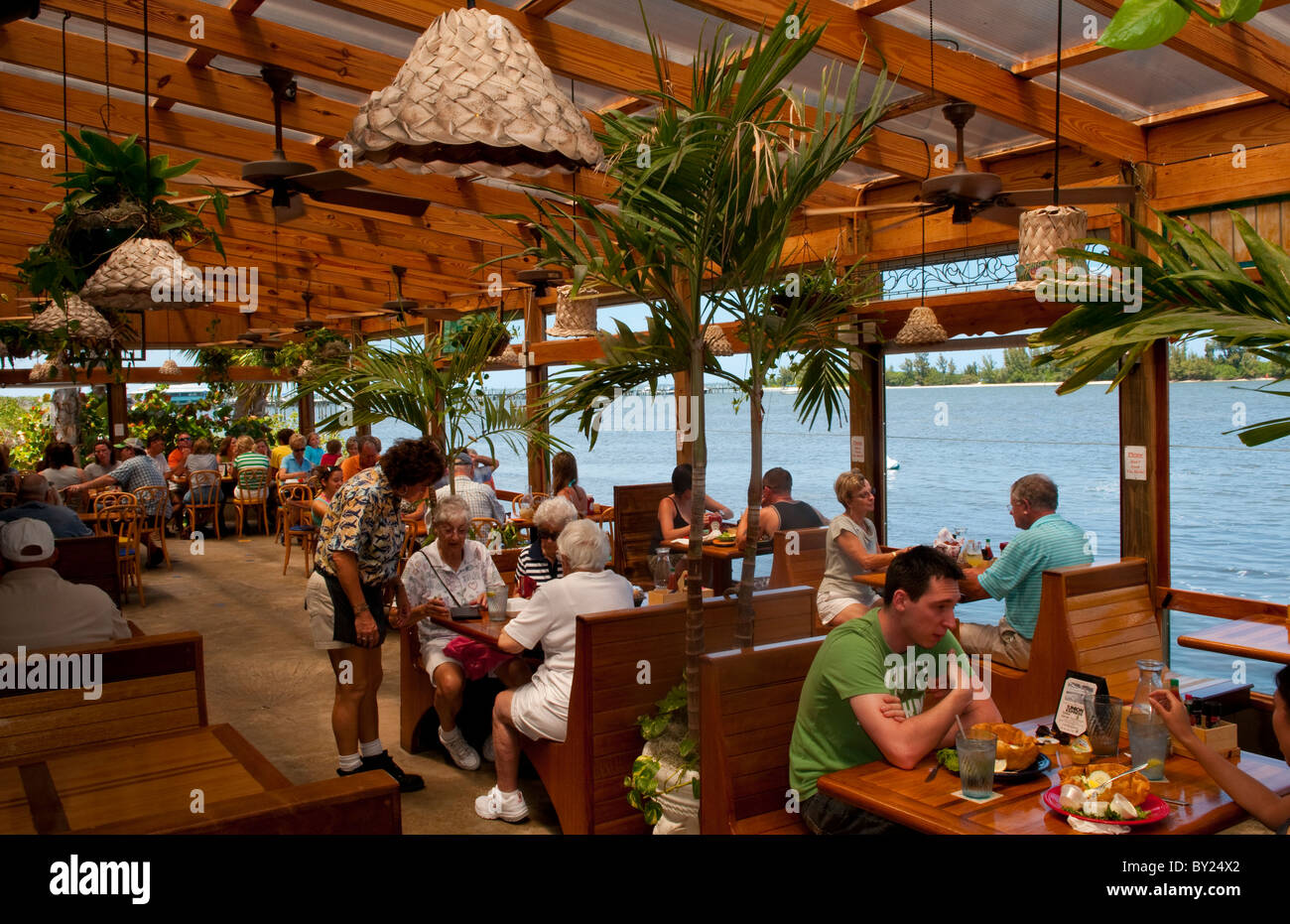 Sebastian Florida restaurant on the beach called Captain Hirams a ...