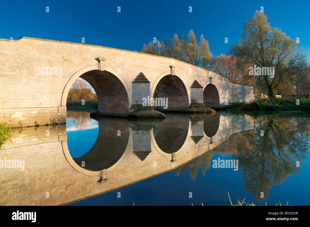 Limestone bridge over the River Nene, near Peterborough, Cambridgeshire ...