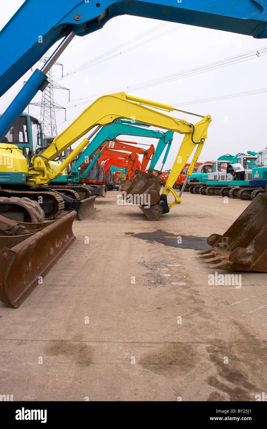 Diggers in a row hi-res stock photography and images - Alamy