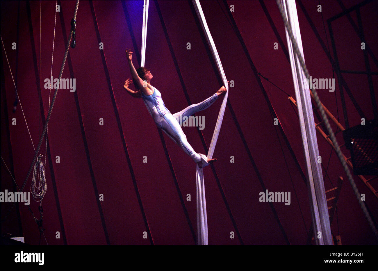 Circus rope hi-res stock photography and images - Alamy