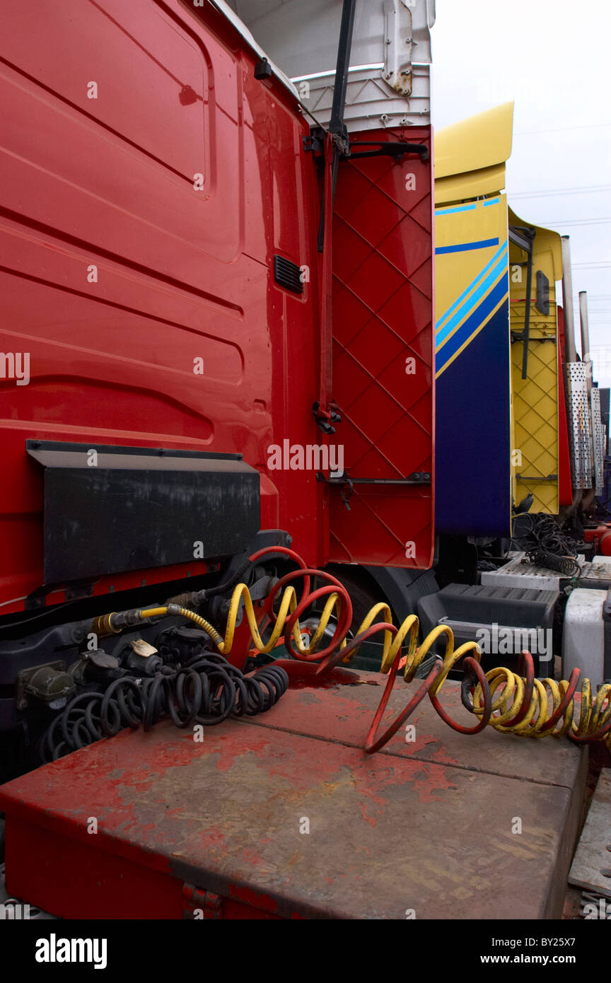 Articulated lorry cable hi-res stock photography and images - Alamy