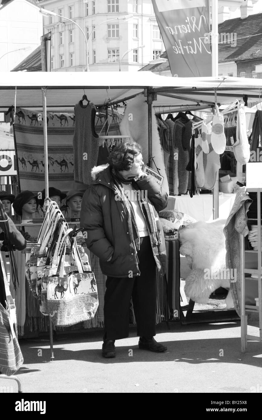 Flohmarkt hi-res stock photography and images - Alamy